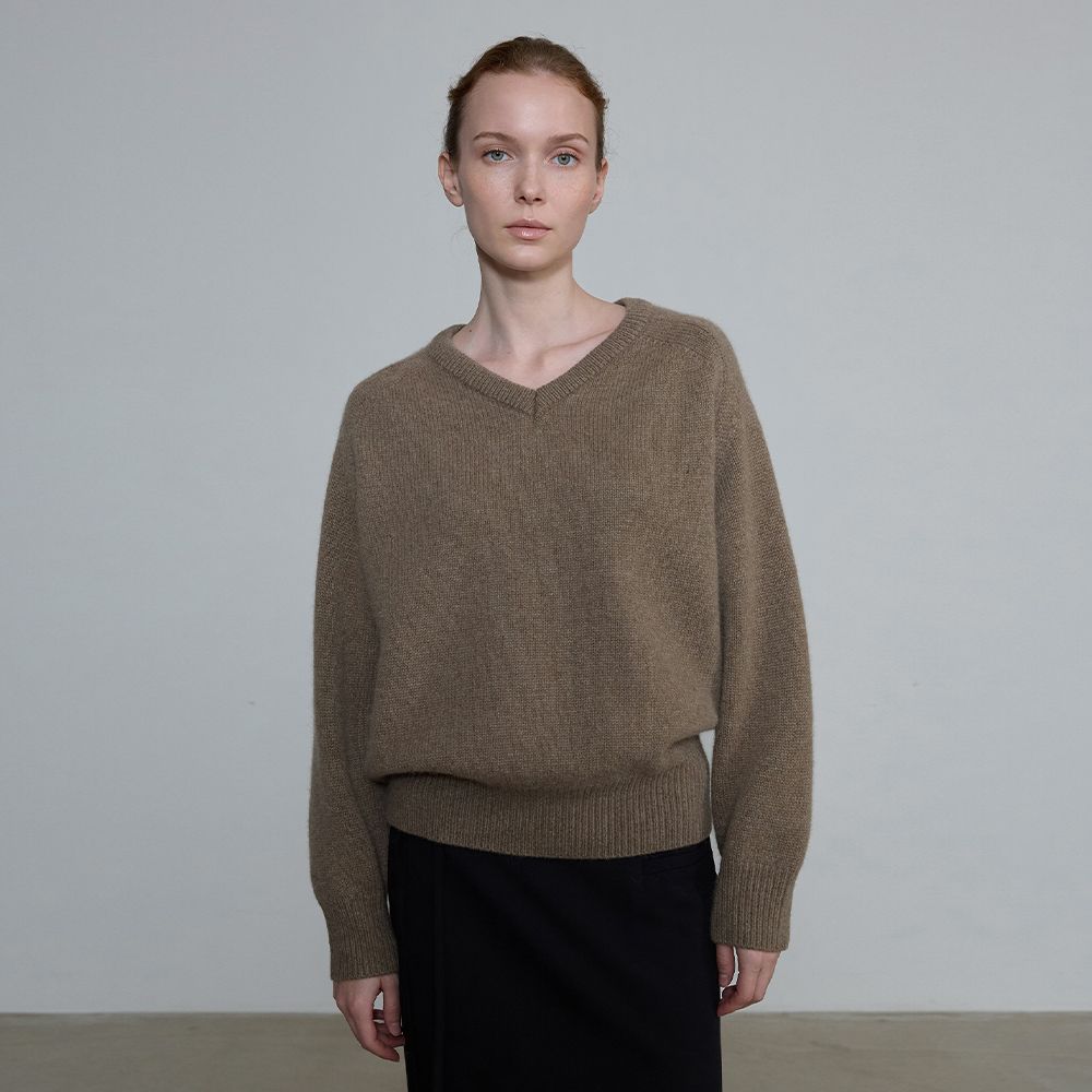 Conto v-neck alpaca knit - Brown - 감도 깊은 취향 셀렉트샵 29CM