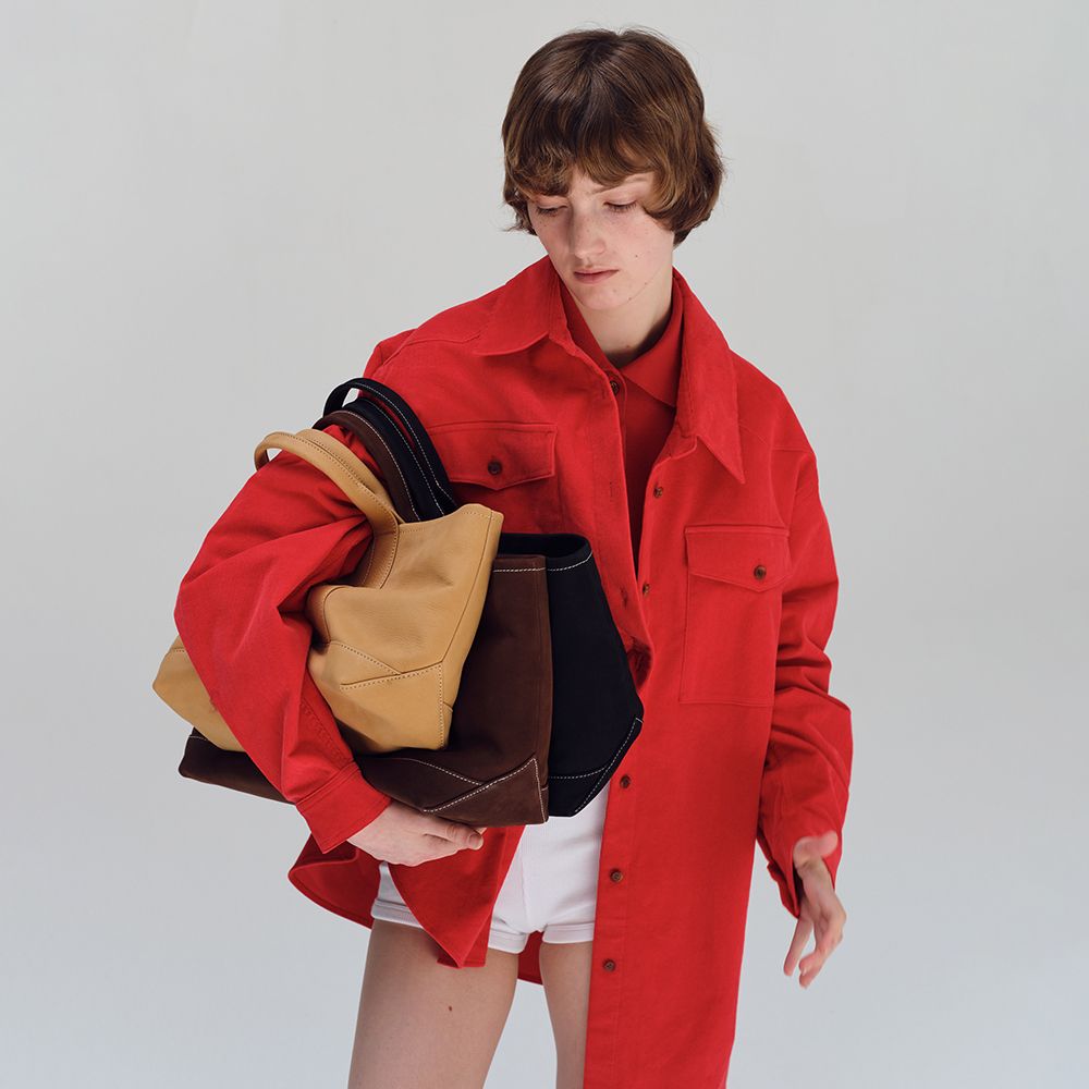 Nubuck Large Boat Bag in Brown - 감도 깊은 취향 셀렉트샵 29CM