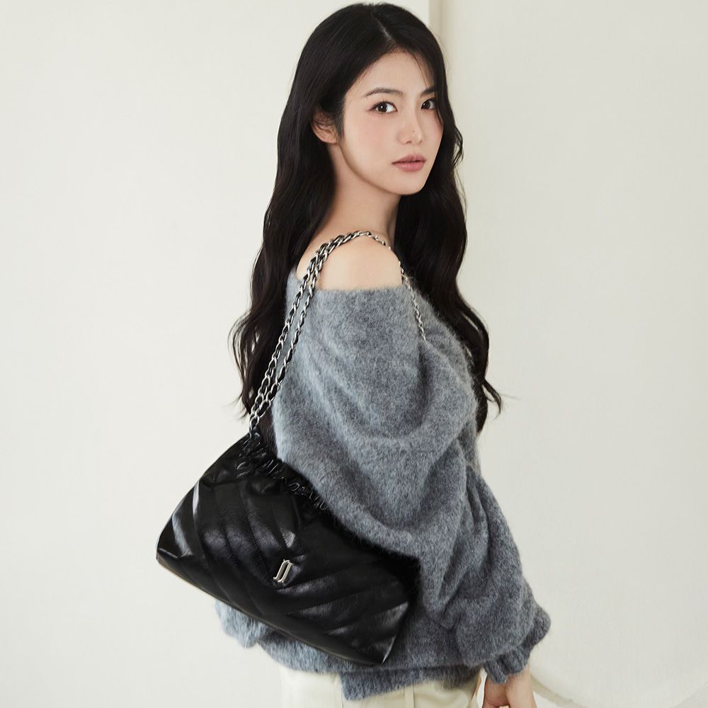[신예은PICK] ILLY SM 숄더 BK (JHNCHA4BF339BK980) - 감도 깊은 취향 셀렉트샵 29CM