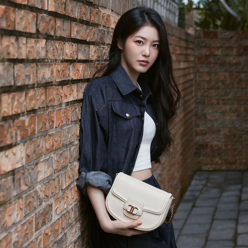 [신예은PICK] ALTO SM 크로스 IV (JHNCHE4BF754IV980) - 감도 깊은 취향 셀렉트샵 29CM