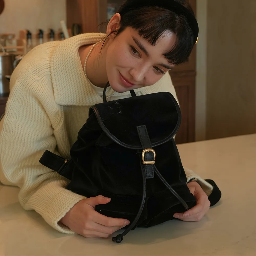 Isabel velvet backpack - 감도 깊은 취향 셀렉트샵 29CM