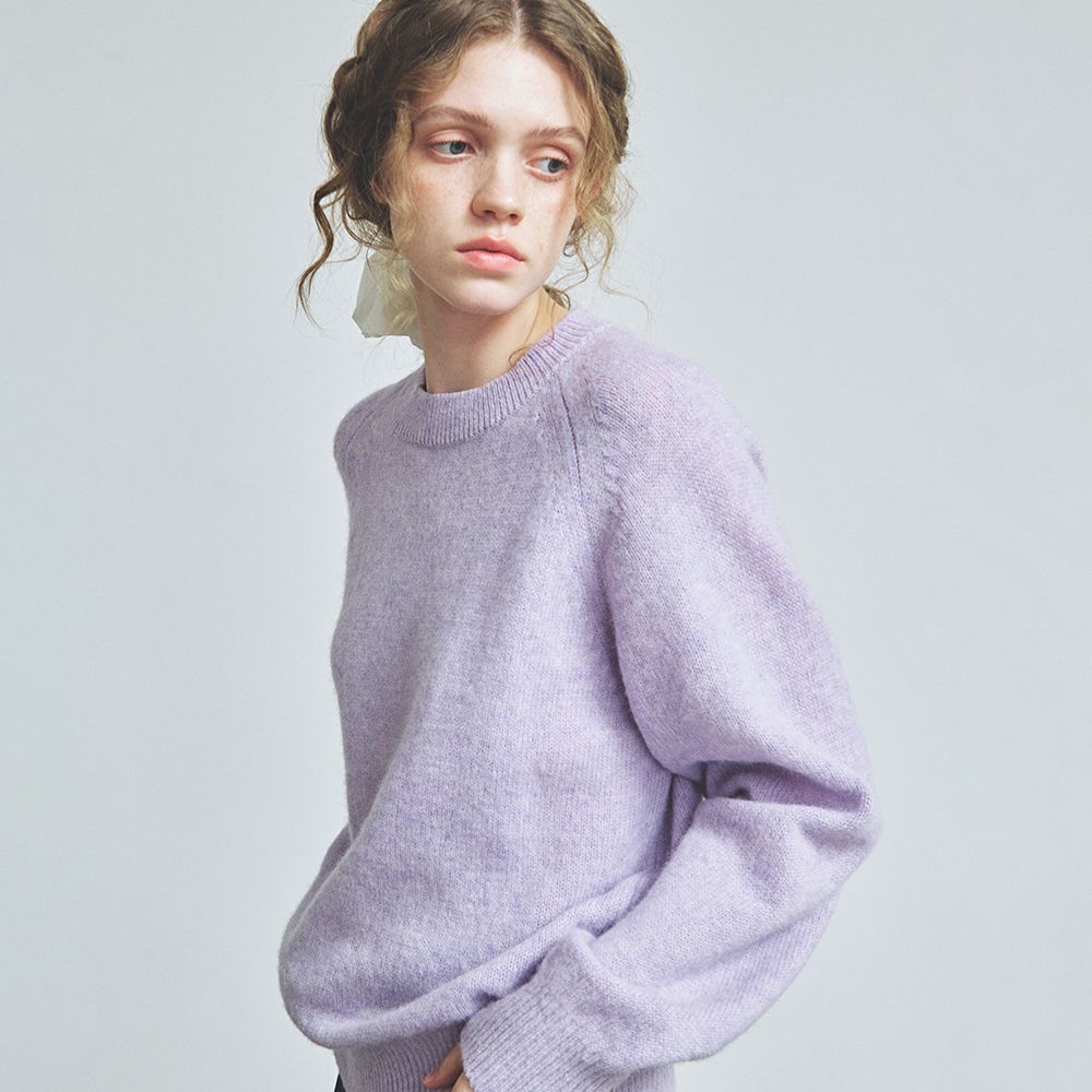 [NCT 도영 착용] 쉐기독 울 100% 라운드 니트 LAVENDER - 감도 깊은 취향 셀렉트샵 29CM