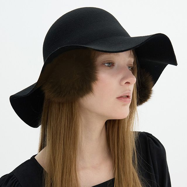 Pom Pom Flare Hat - Black - 감도 깊은 취향 셀렉트샵 29CM