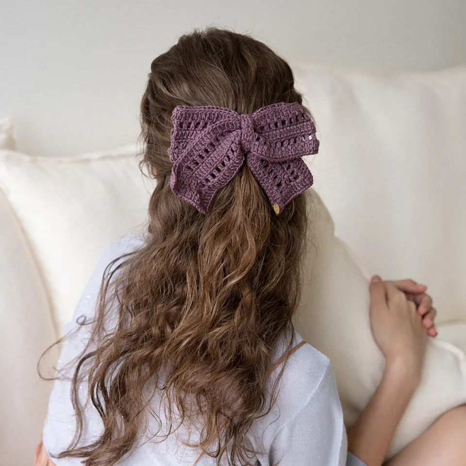 Special crochet knitted ribbon hairpin (4colors) - 감도 깊은 취향 셀렉트샵 29CM