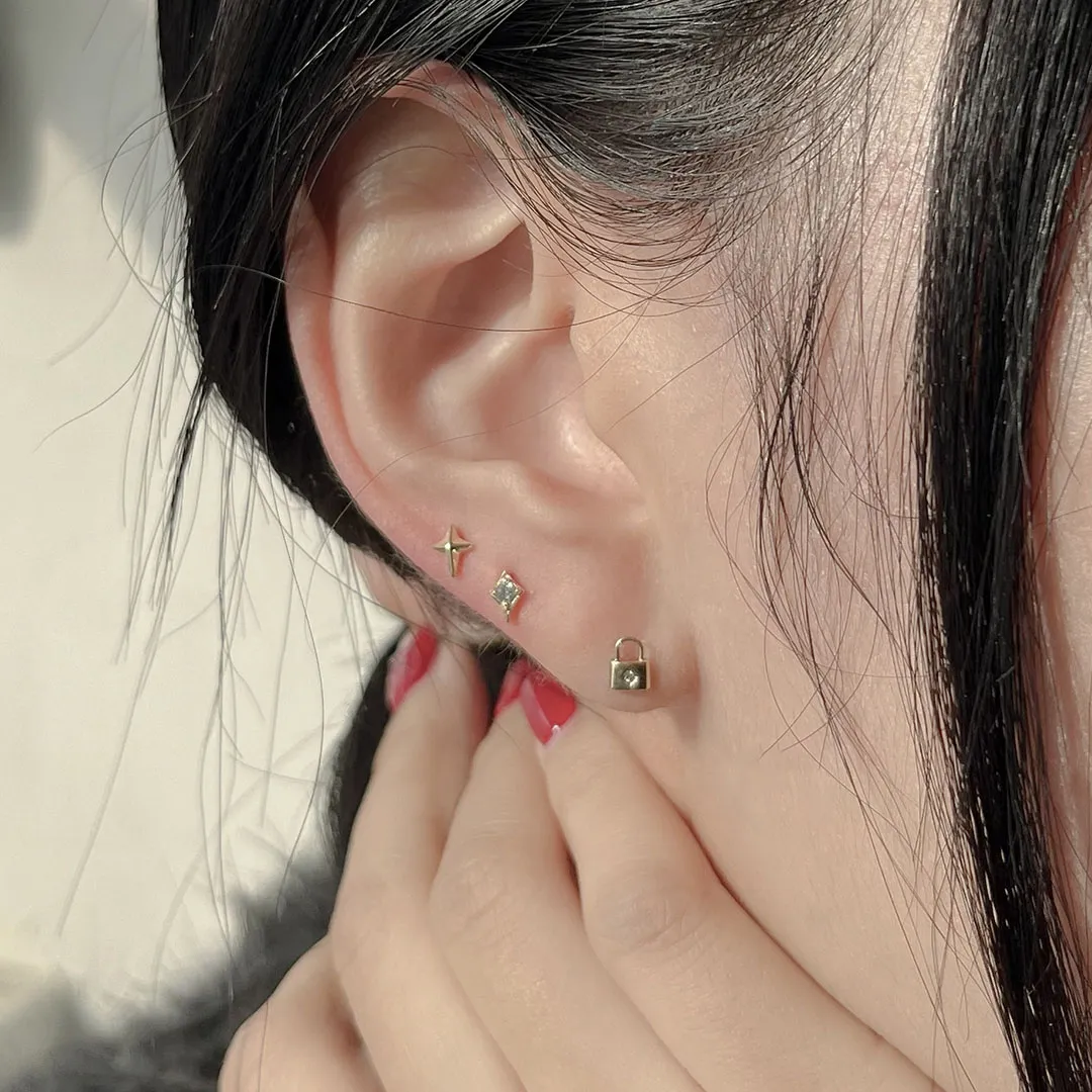 14k flash lock piercing - 감도 깊은 취향 셀렉트샵 29CM