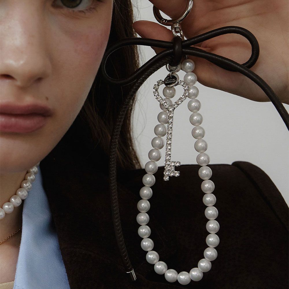 For Love Leather Ribbon Key Ring (L243MSG010) - 감도 깊은 취향 셀렉트샵 29CM