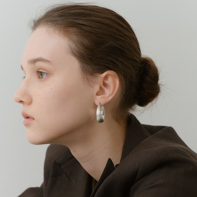 [Silver 925] Bulky Hoop Earrings - 감도 깊은 취향 셀렉트샵 29CM