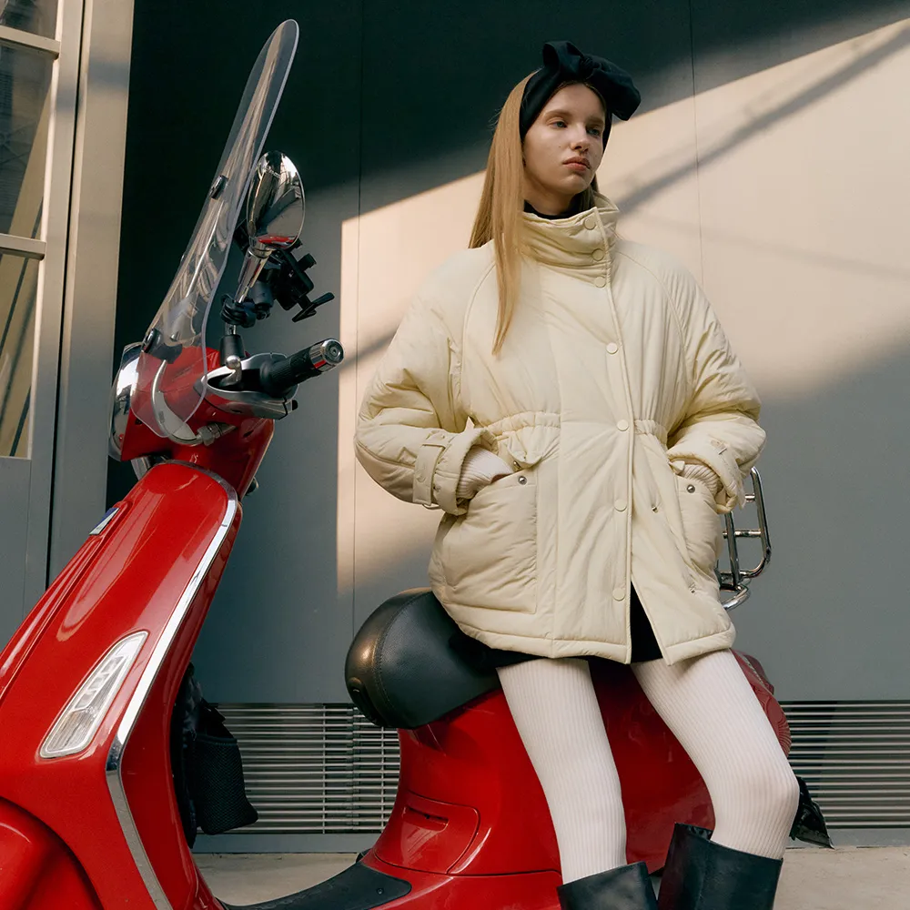 HIGH-NECK HALF PADDING (butter beige) - 감도 깊은 취향 셀렉트샵 29CM