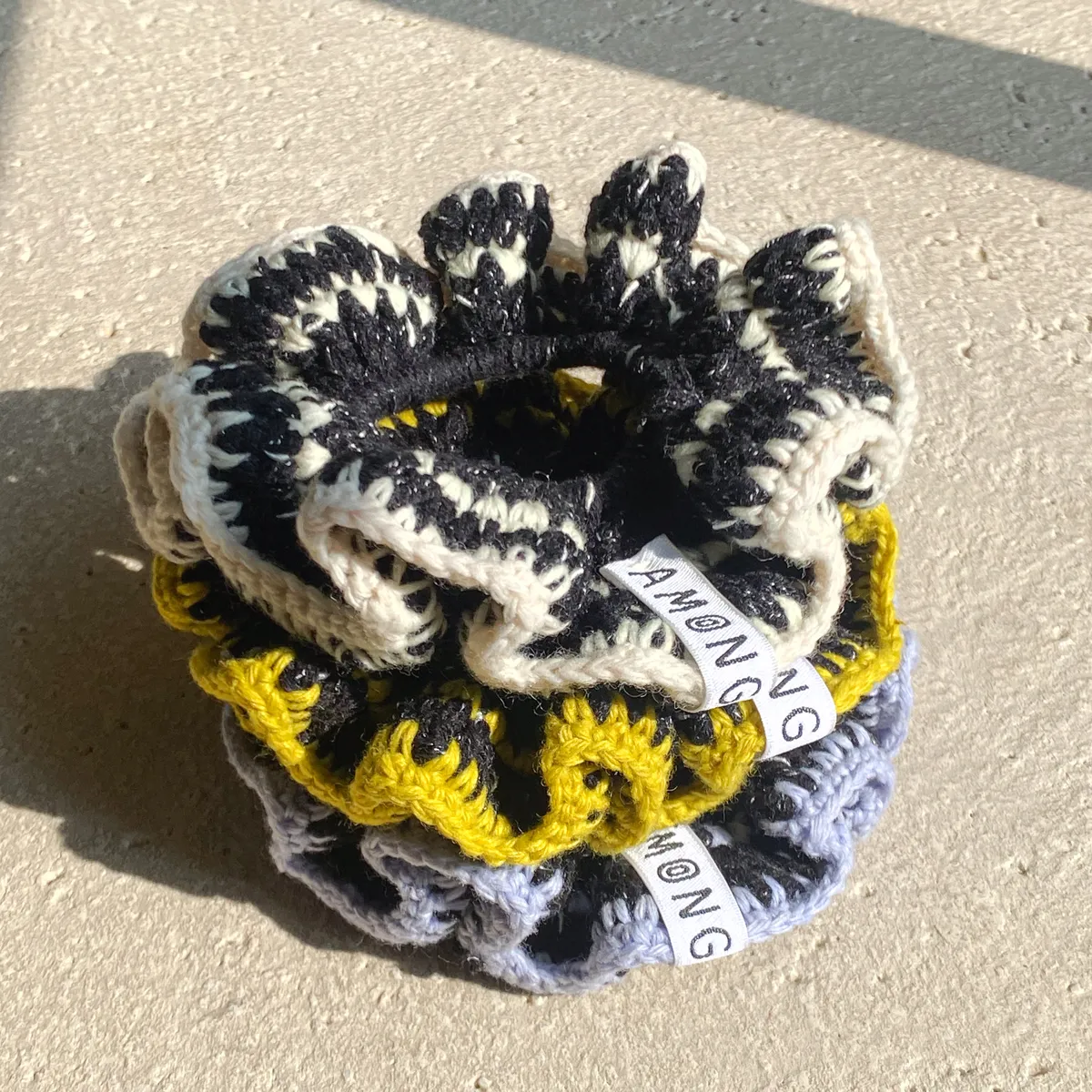 WOOL HANDMADE SCRUNCHIE_3Color - 감도 깊은 취향 셀렉트샵 29CM