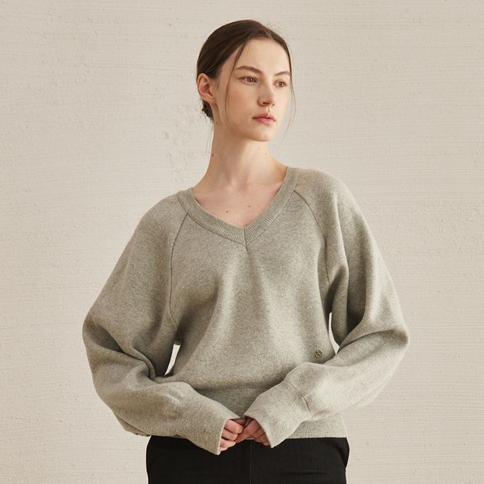 Cashmere V-Neck Knit - Light Gray - 감도 깊은 취향 셀렉트샵 29CM