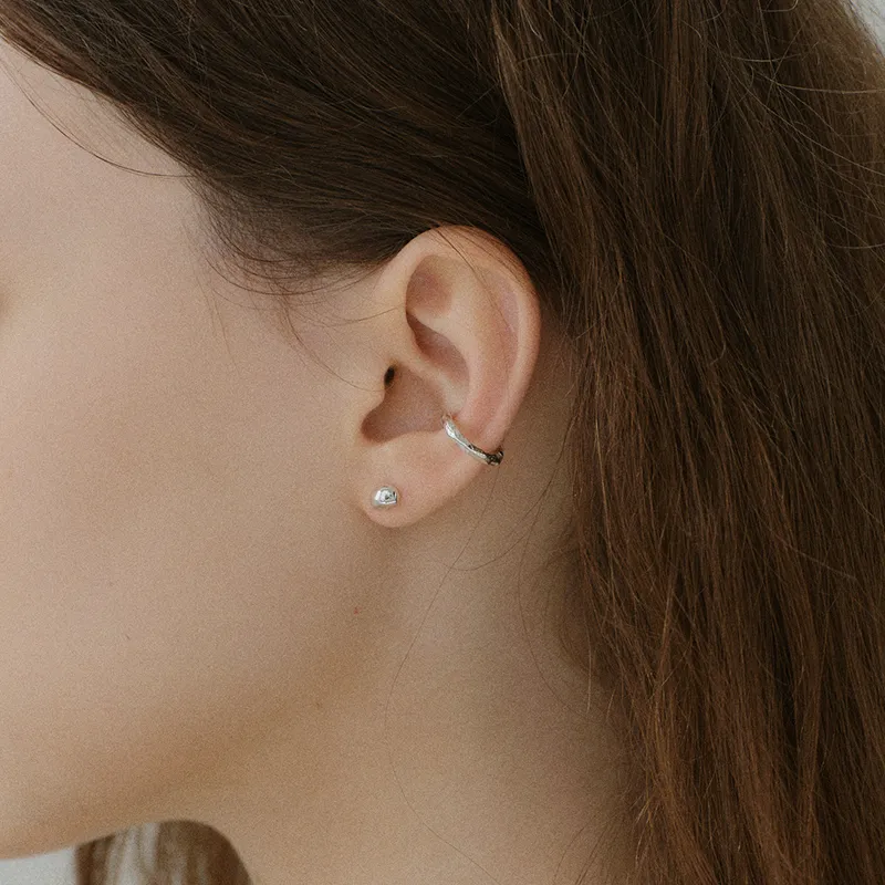 [Silver 925] Gemble Earrings - 감도 깊은 취향 셀렉트샵 29CM