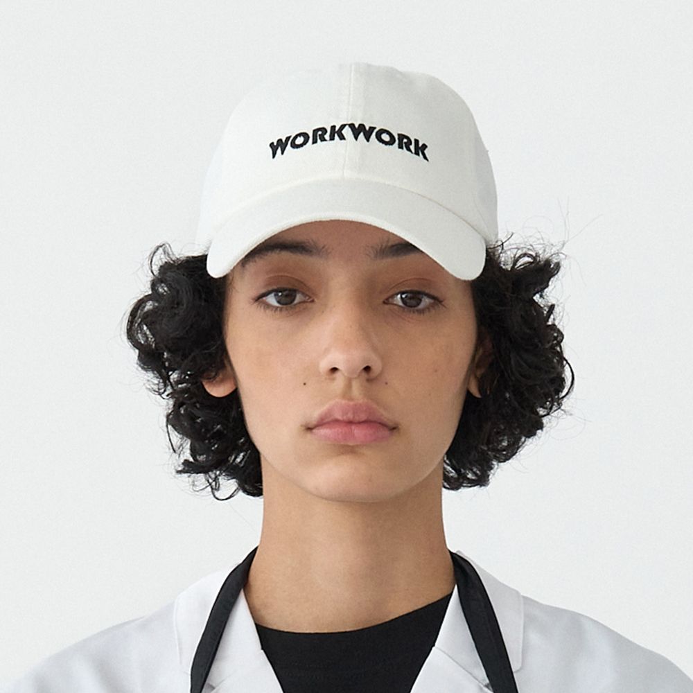 Work Hard Cap White - 감도 깊은 취향 셀렉트샵 29CM