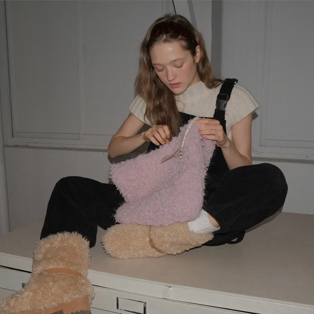 Puppy dumble bag (pink) - 감도 깊은 취향 셀렉트샵 29CM