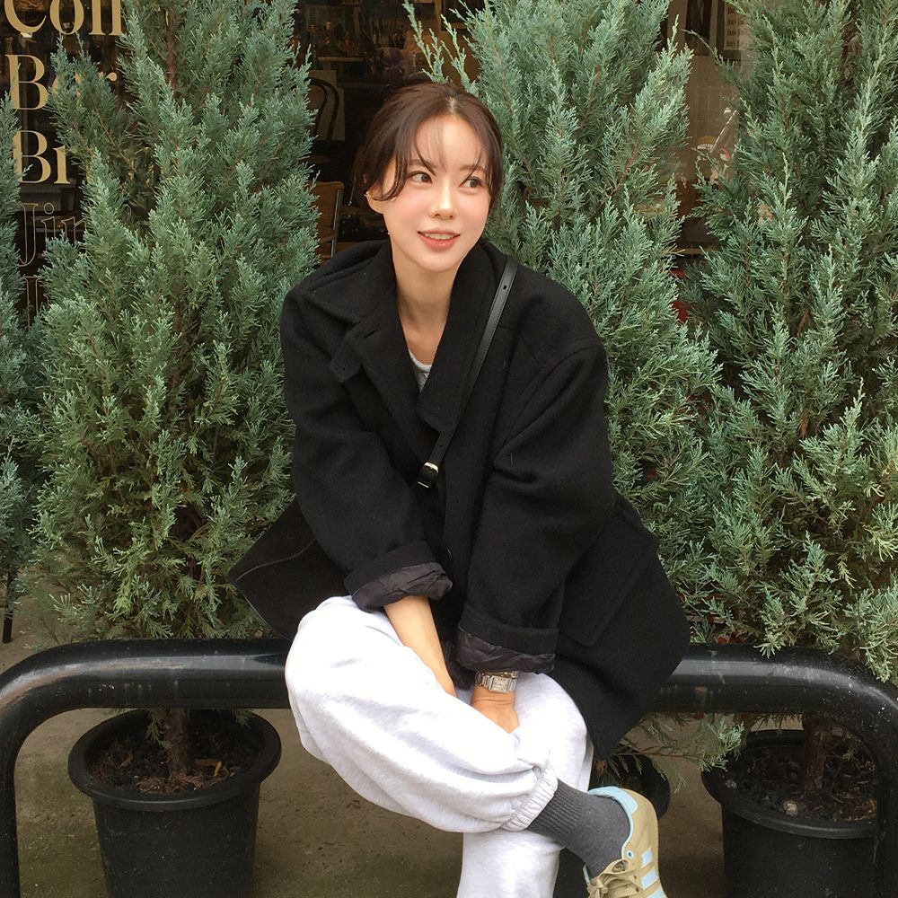 [고민영pick] standard wool half coat-black - 감도 깊은 취향 셀렉트샵 29CM