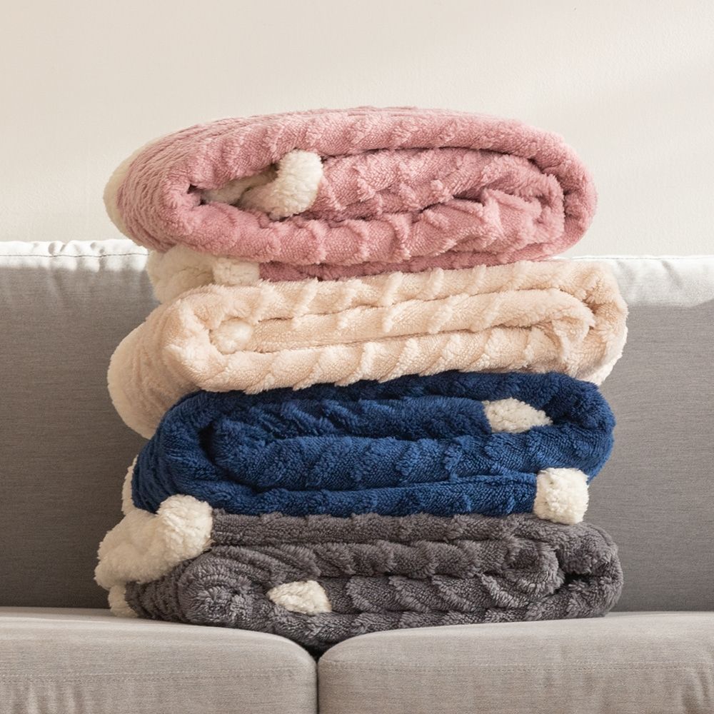 후끈후끈 따뜻한 캠핑 니트 담요 4colors(S/M/L) - 감도 깊은 취향 셀렉트샵 29CM