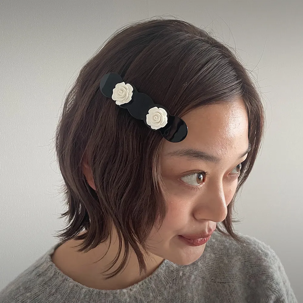 ROSE barrette, WHITE 로즈 바렛 헤어핀 - 감도 깊은 취향 셀렉트샵 29CM