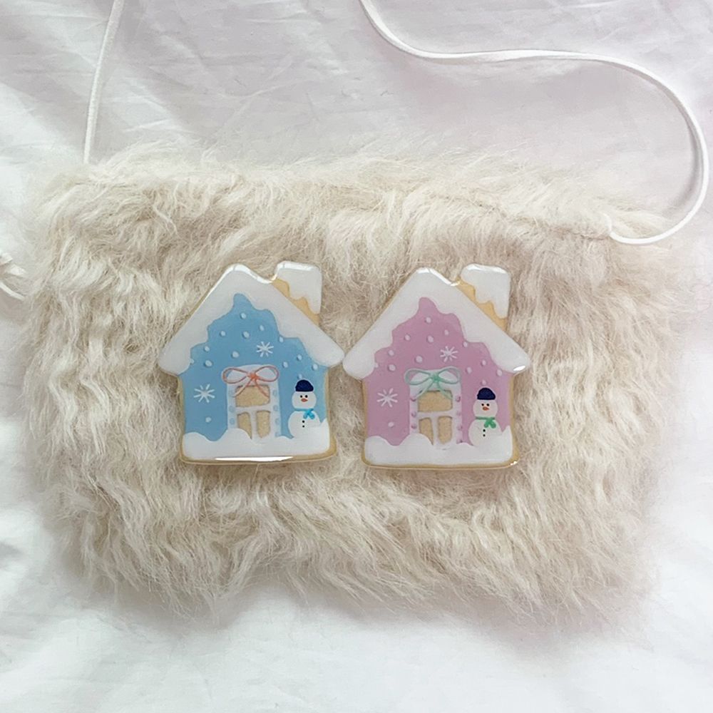 SNOWING GINGERBREAD HOUSE TOK (2COLOR) - 감도 깊은 취향 셀렉트샵 29CM