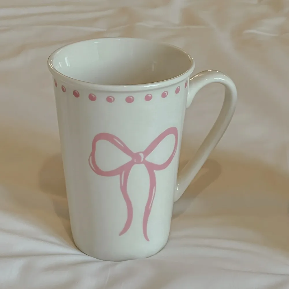 Bow Mug A (380ml) 리본 머그컵 - 감도 깊은 취향 셀렉트샵 29CM