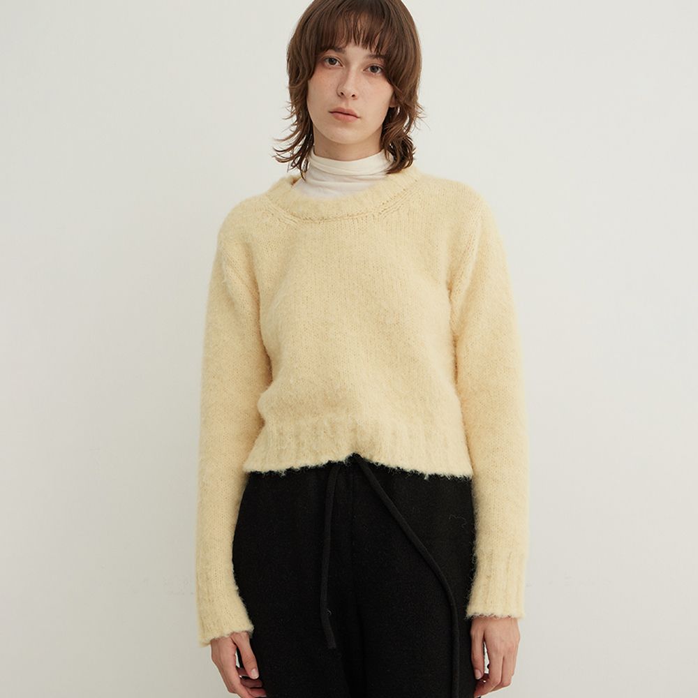 Brushed Crop Round knit_BUTTER CREAM - 감도 깊은 취향 셀렉트샵 29CM