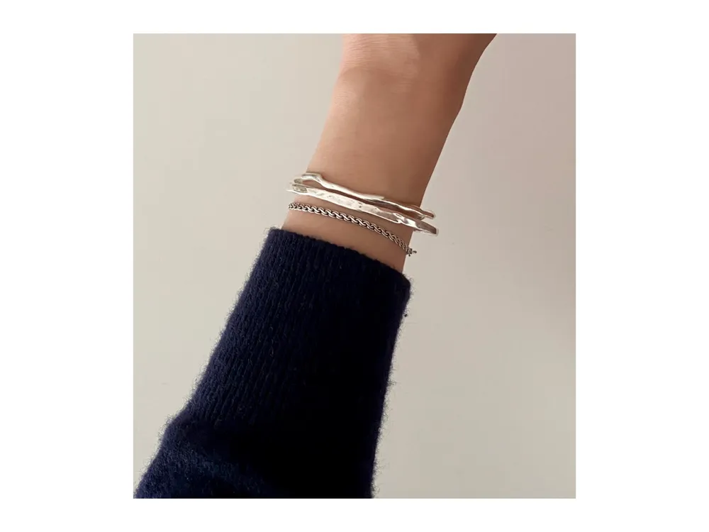 Flowing bangle - 감도 깊은 취향 셀렉트샵 29CM