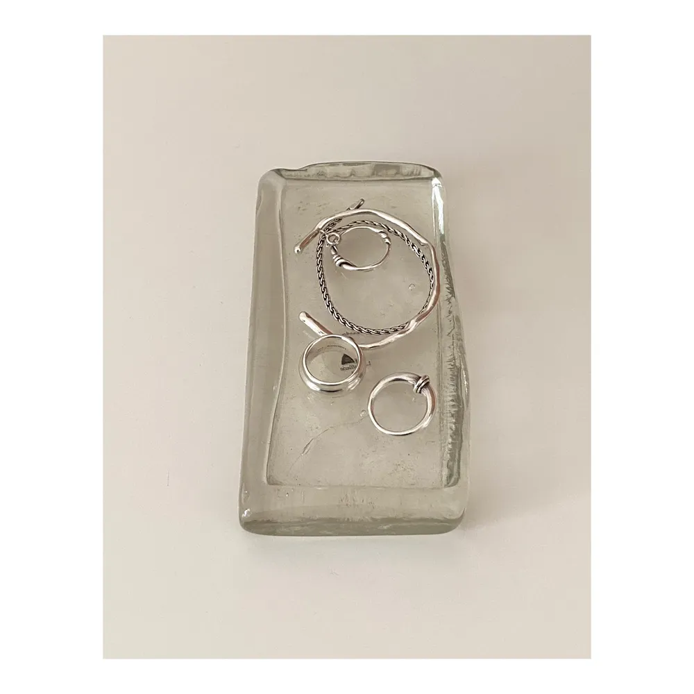 Flowing bangle - 감도 깊은 취향 셀렉트샵 29CM