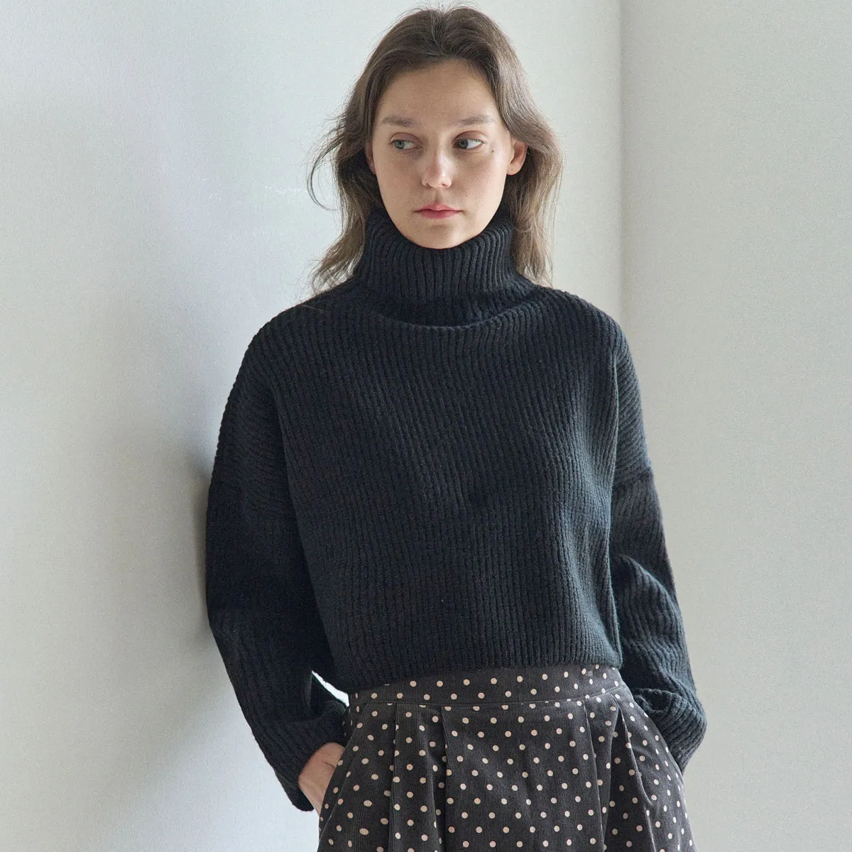 Turtleneck Cropped Knit Pullover - BLACK - 감도 깊은 취향 셀렉트샵 29CM