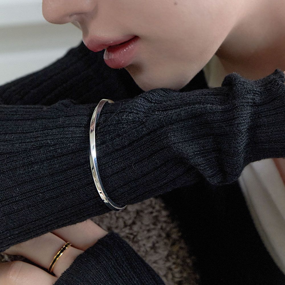 [Silver925] Twist Round Bracelet - 감도 깊은 취향 셀렉트샵 29CM