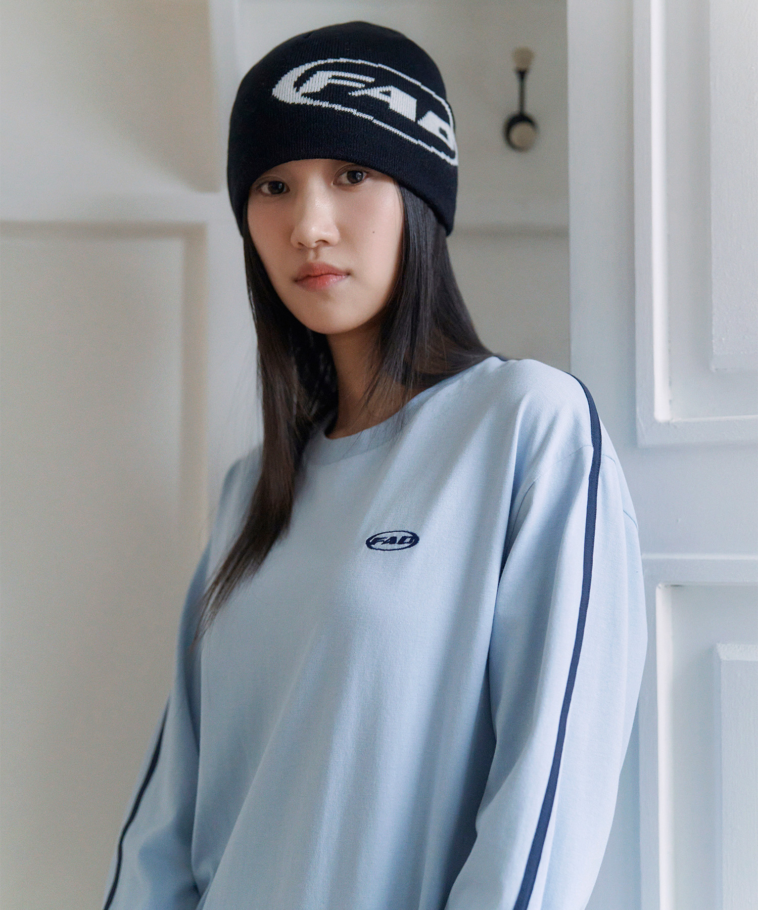 LOGO SHORT BEANIE (BLACK) - 감도 깊은 취향 셀렉트샵 29CM