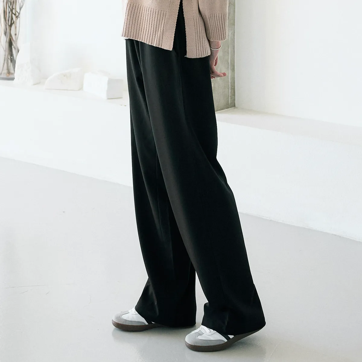 릴렉스 밴딩 와이드 팬츠 - 감도 깊은 취향 셀렉트샵 29CM
