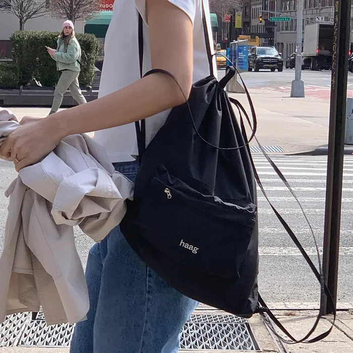 a string backpack (black) - 감도 깊은 취향 셀렉트샵 29CM