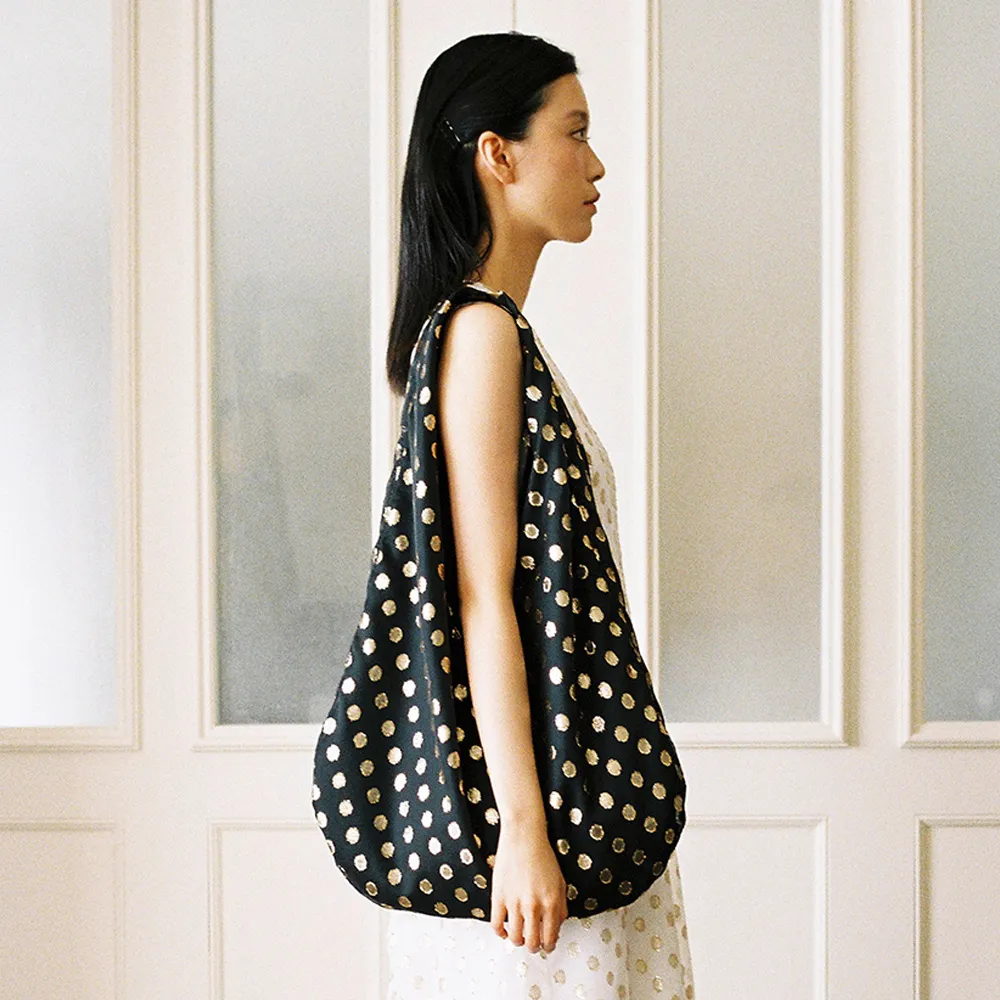 DOT BAG BLACK - 감도 깊은 취향 셀렉트샵 29CM