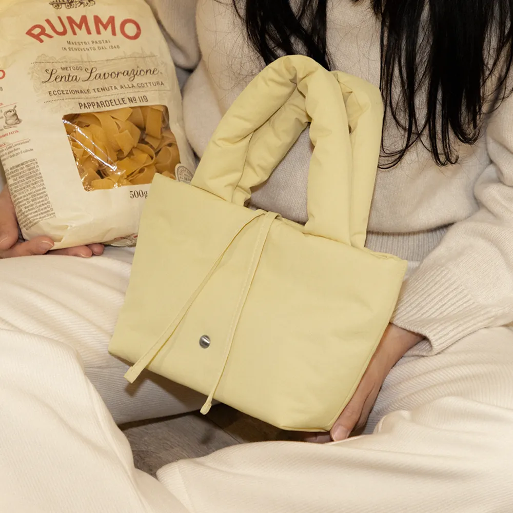 Mellow Padding Bag 버터옐로우 - 감도 깊은 취향 셀렉트샵 29CM