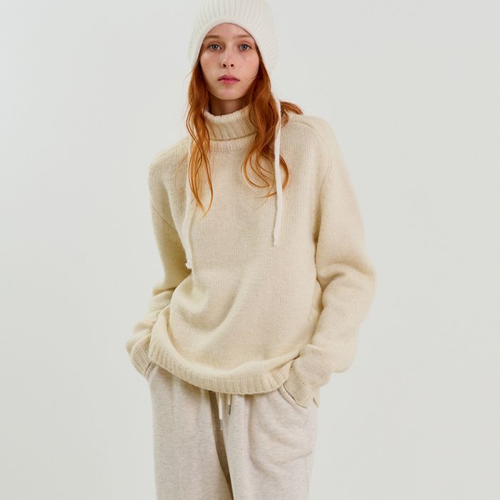 Basic Turtle Neck Sweater Ivory - 감도 깊은 취향 셀렉트샵 29CM