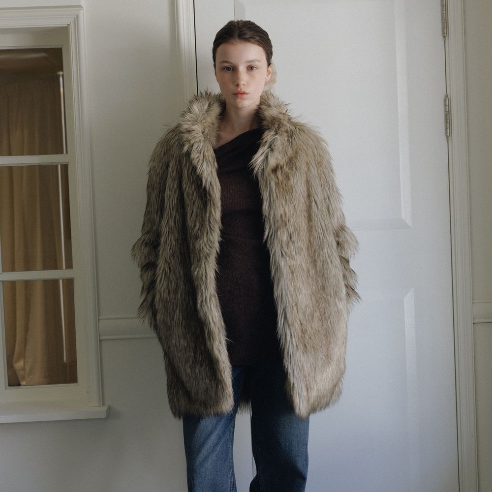 LONG HAIR FUR COAT, BEIGE - 감도 깊은 취향 셀렉트샵 29CM
