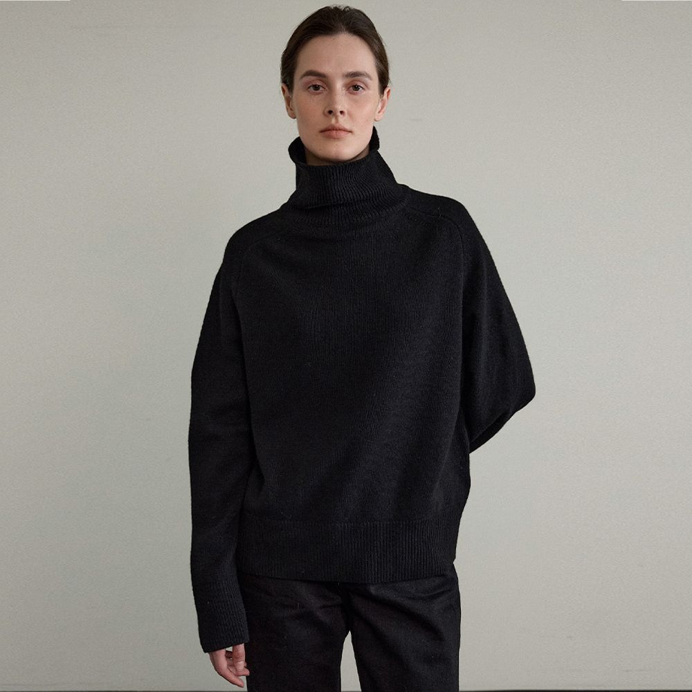 Moon Cashmere Turtleneck Knit - Black - 감도 깊은 취향 셀렉트샵 29CM