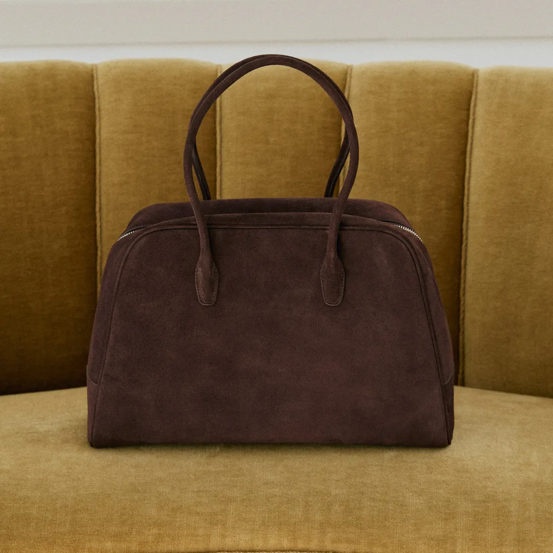 B01-L-5 카우레더 볼링백 라지_스웨이드 브라운 - 감도 깊은 취향 셀렉트샵 29CM