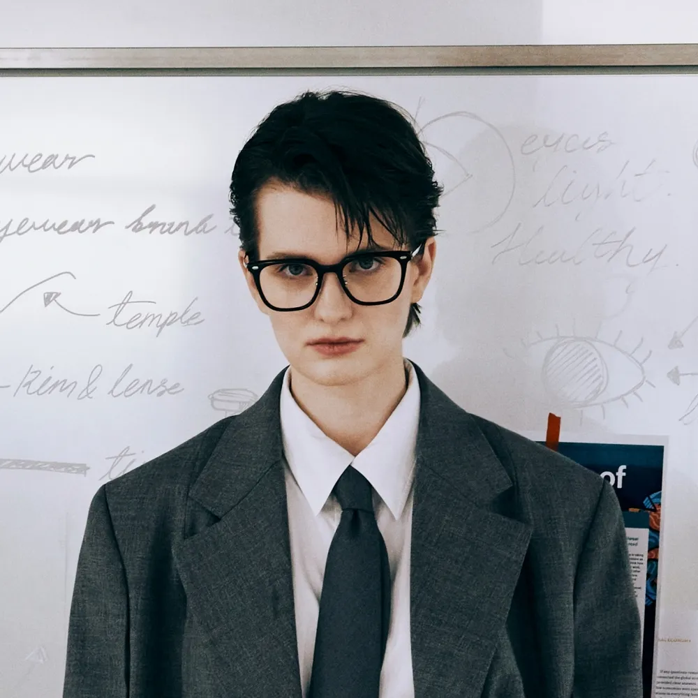 HUGO C1 - 감도 깊은 취향 셀렉트샵 29CM