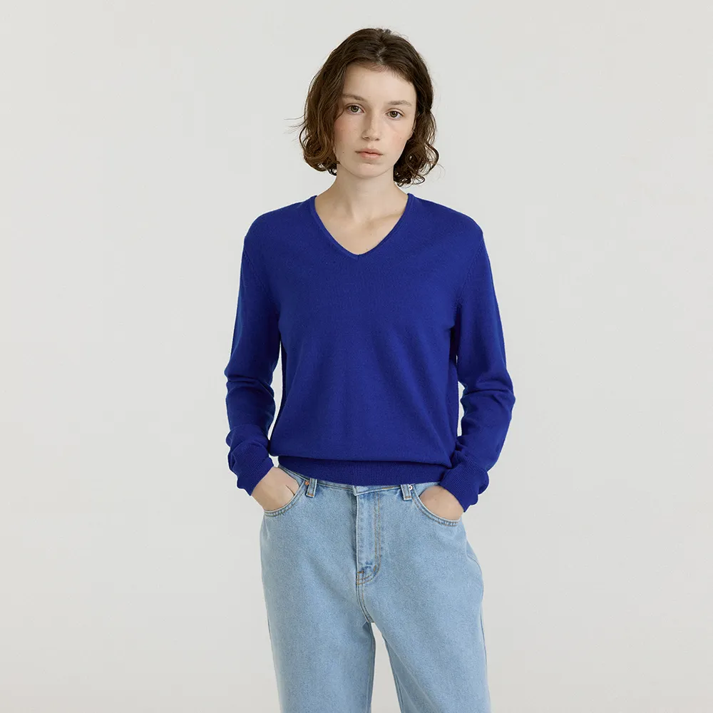 Classic V-neck Knit (Cobalt Blue) - 감도 깊은 취향 셀렉트샵 29CM