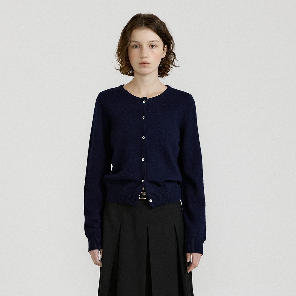 Classic Round Cardigan (Navy) - 감도 깊은 취향 셀렉트샵 29CM