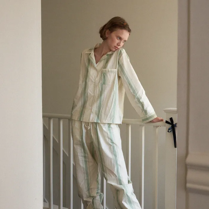 [29CM 단독] (uni)미드나잇인파리 스트라이프 파자마 올리브 - 감도 깊은 취향 셀렉트샵 29CM