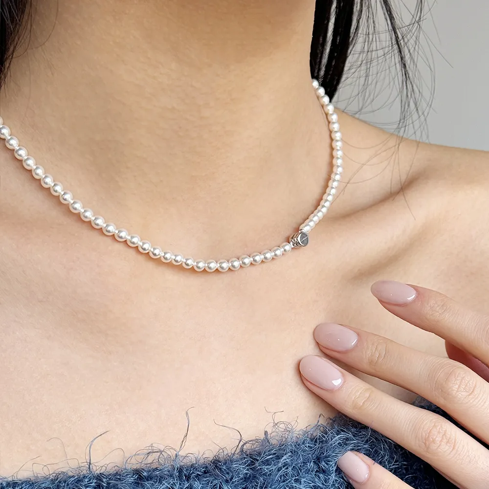 [바이이에르] (W) 라운드 진주 마카롱 목걸이 4mm BH7N4A723WB400 - 감도 깊은 취향 셀렉트샵 29CM