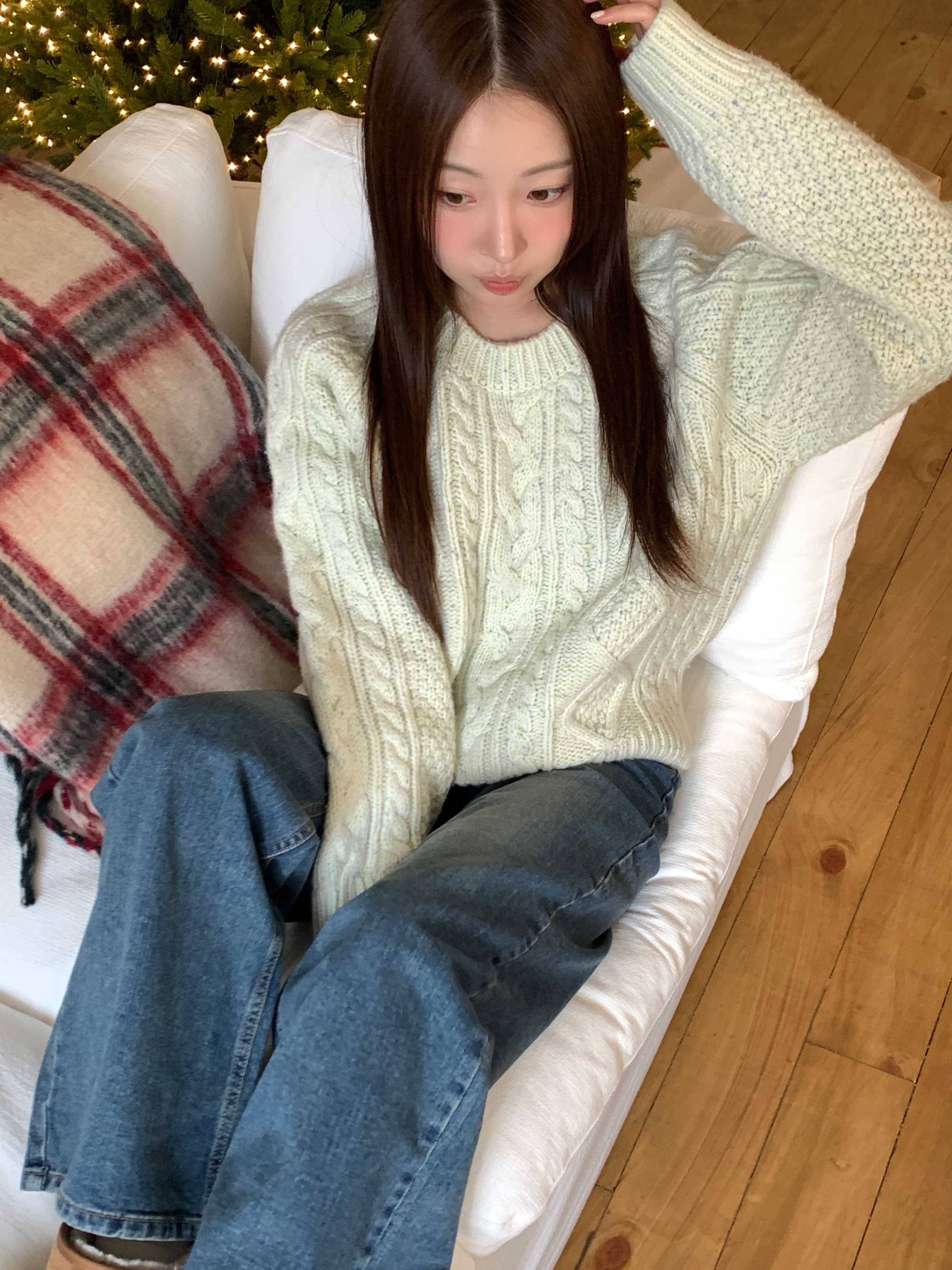 [유튜버 한서 착용] My Nana Sweater / Candy Ivory - 감도 깊은 취향 셀렉트샵 29CM