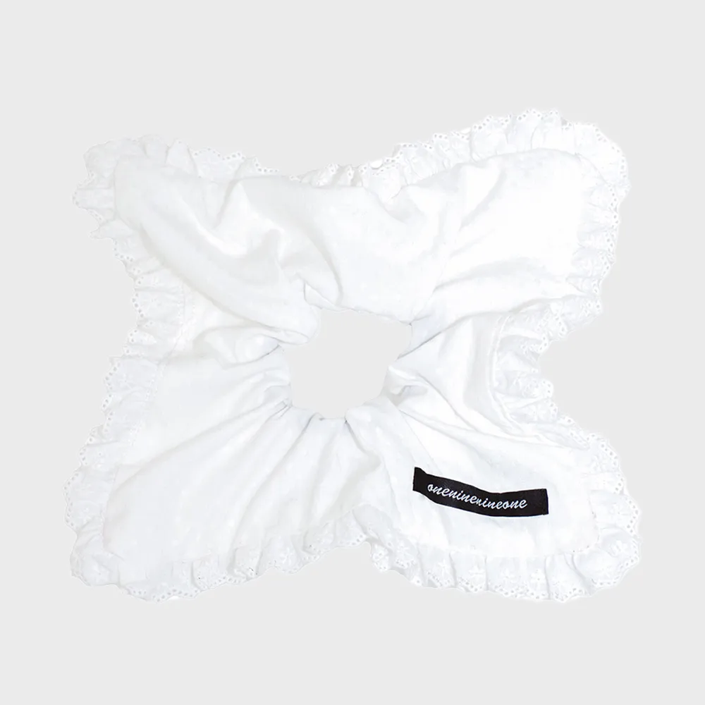 SQUARE LACE SCRUNCHIE_DOTS WHITE - 감도 깊은 취향 셀렉트샵 29CM