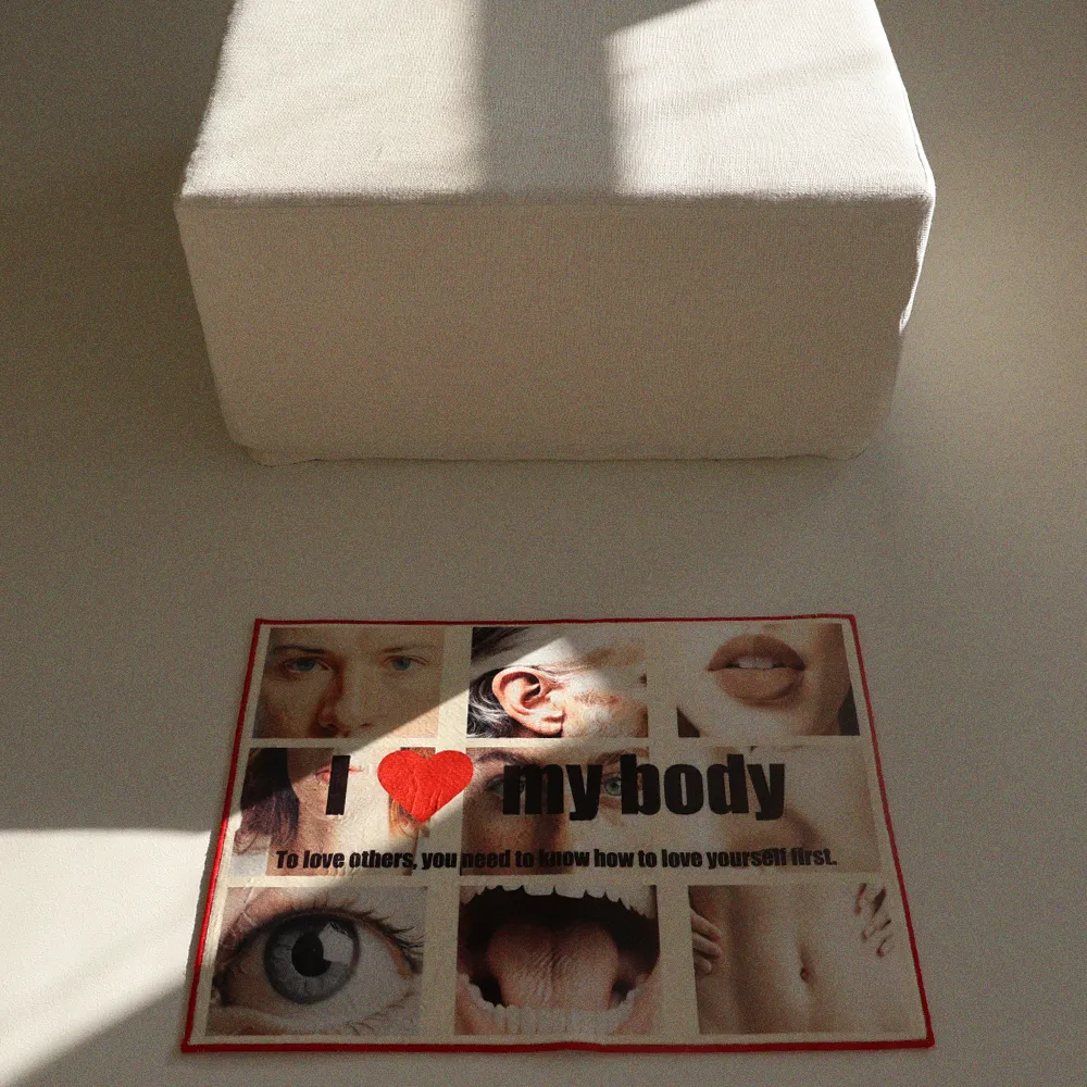 [29CM 단독]I love my body rug 아이 러브 마이 바디 러그 - 감도 깊은 취향 셀렉트샵 29CM