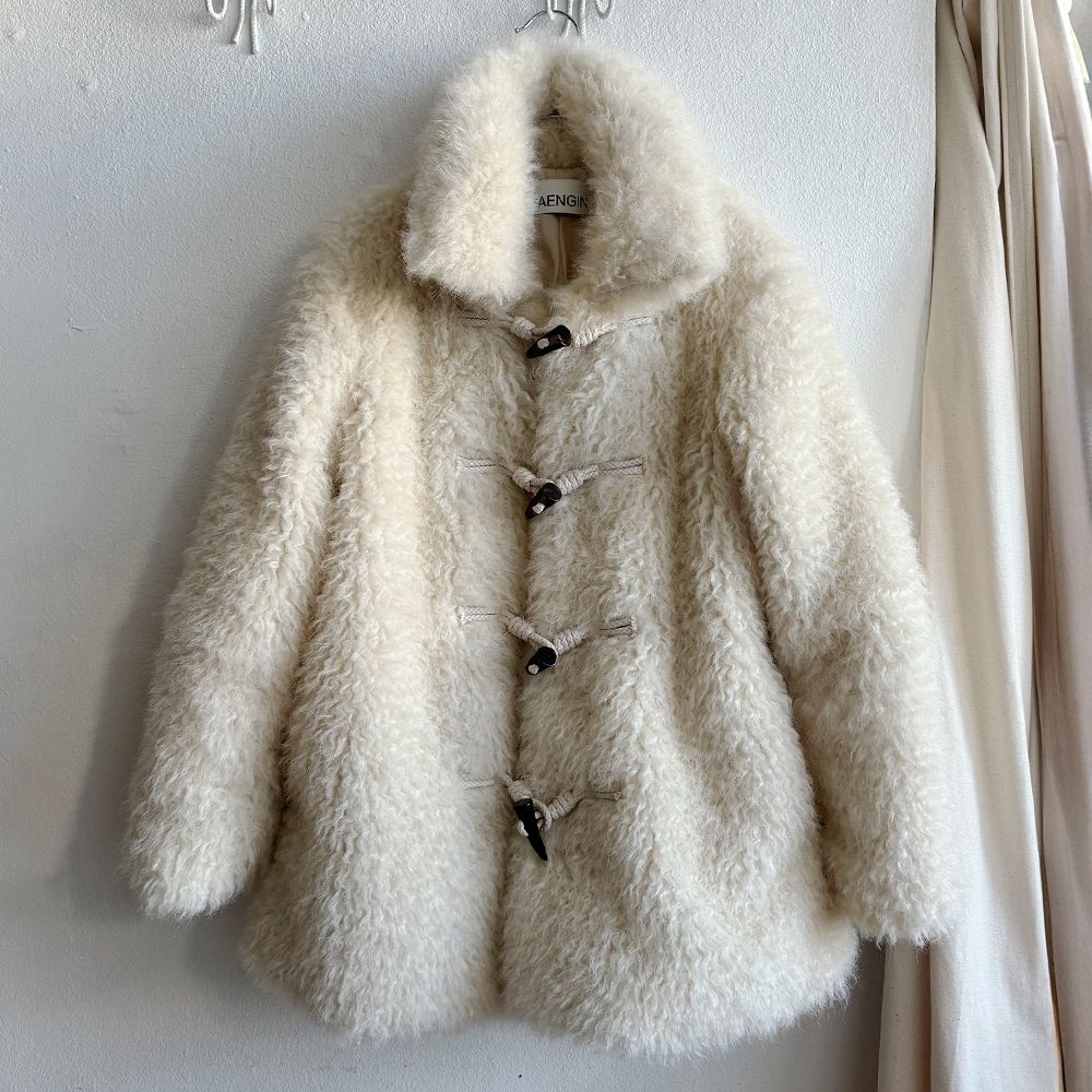 NIMBUS TOGGLE FUR COAT - IVORY - 감도 깊은 취향 셀렉트샵 29CM