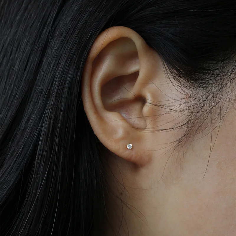 [14K] Basic Cubic Earrings (2mm) - 감도 깊은 취향 셀렉트샵 29CM