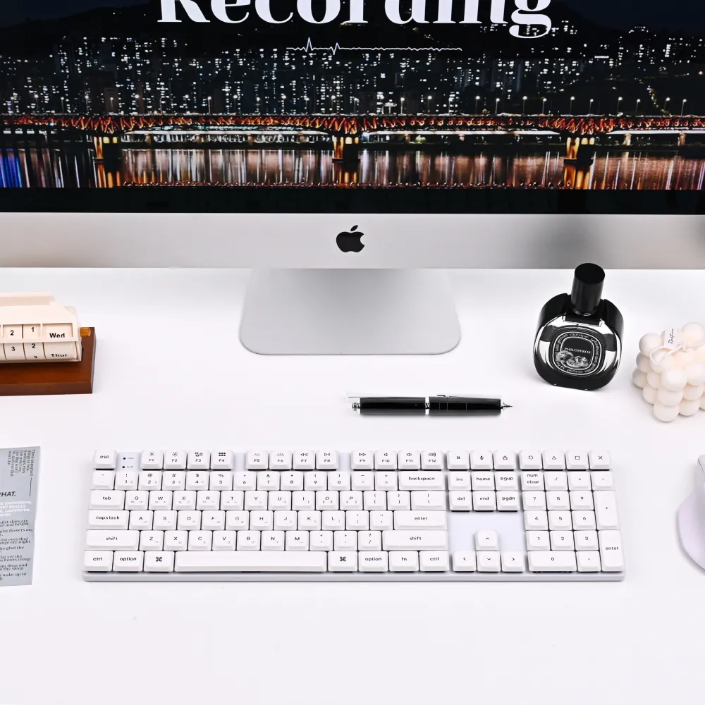 키크론 K5 SE 화이트 4in1 슬림 유무선 매크로 풀배열 기계식 키보드 - 감도 깊은 취향 셀렉트샵 29CM