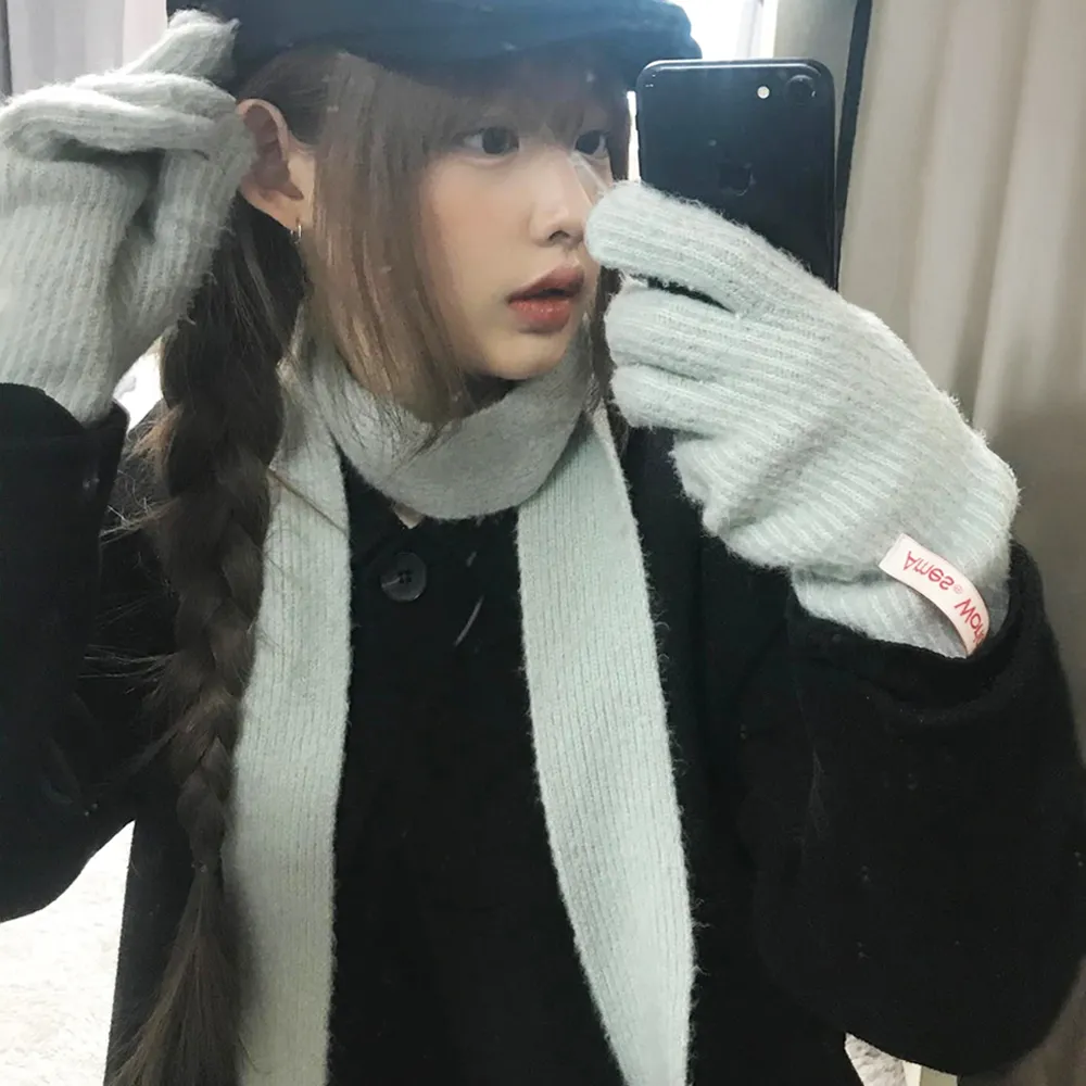 HAIRY KNIT GLOVES & MUFFLER SET MINT - 감도 깊은 취향 셀렉트샵 29CM