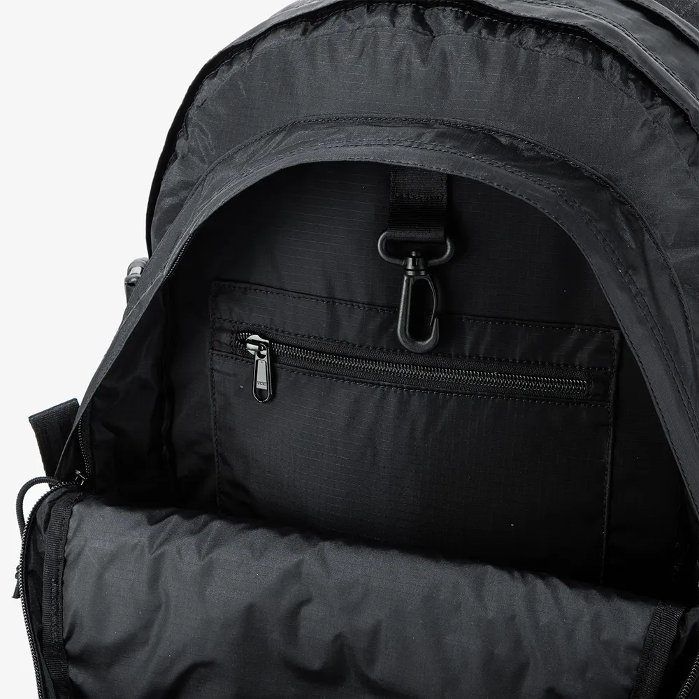 25SS 캐리어 백팩 블랙 - 감도 깊은 취향 셀렉트샵 29CM