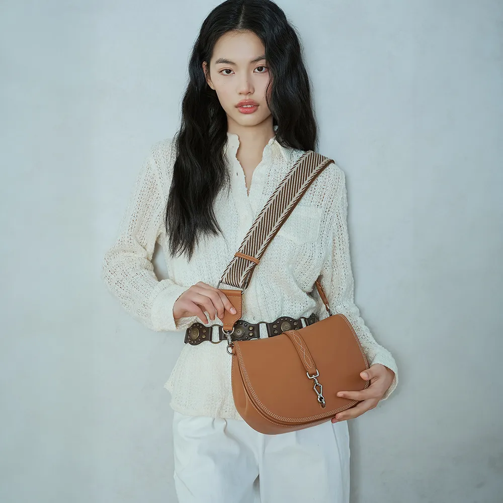 [25SS] 웨스턴 스티치 새들 OCSBCB02_TIKI TAN - 감도 깊은 취향 셀렉트샵 29CM